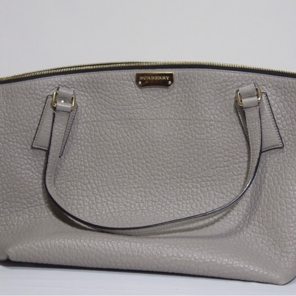 Burberry | Bags | Burberry Sg Grain Medium Welburn Leather Tote Gray ...